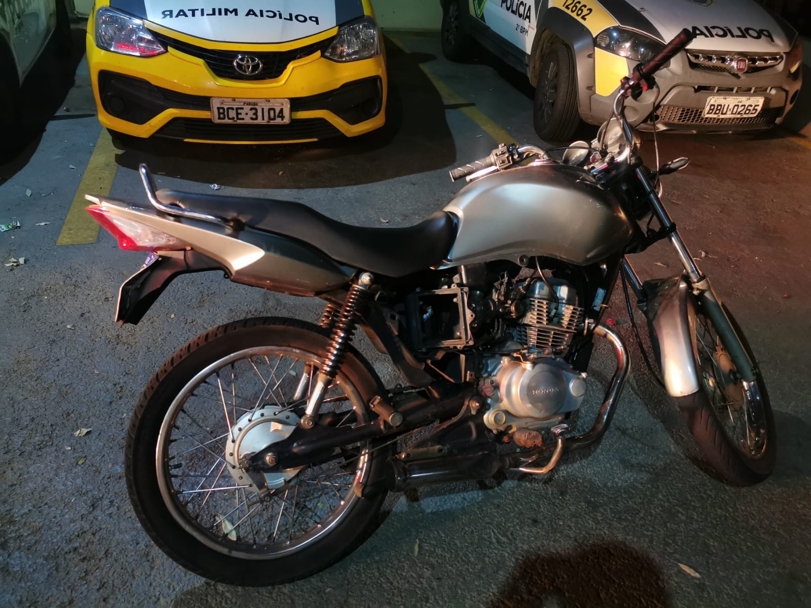 Quatro adolescentes flagrados em atitude suspeita; grupo carregava ...