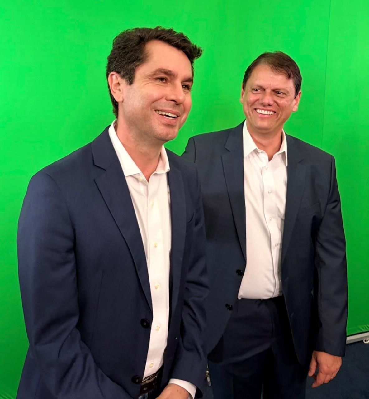 Alexandre Curi grava propaganda do Republicanos ao lado do governador ...