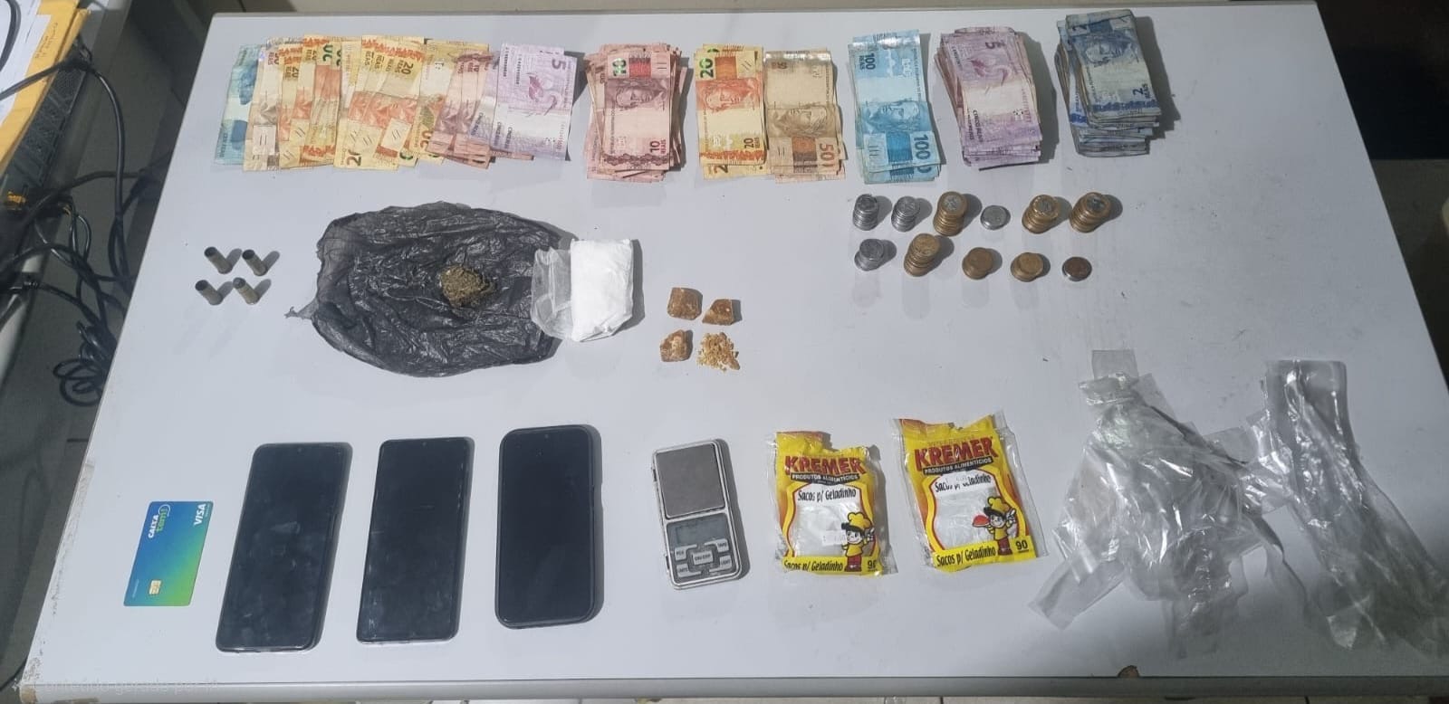 Operação Divisa apreende drogas, munições e dinheiro e prende dois ...